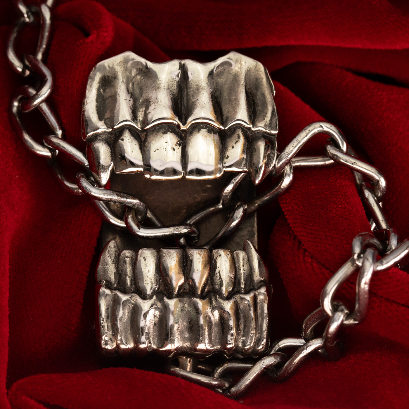 Teeth Wallet Chain Belt Loop – scrim_sean
